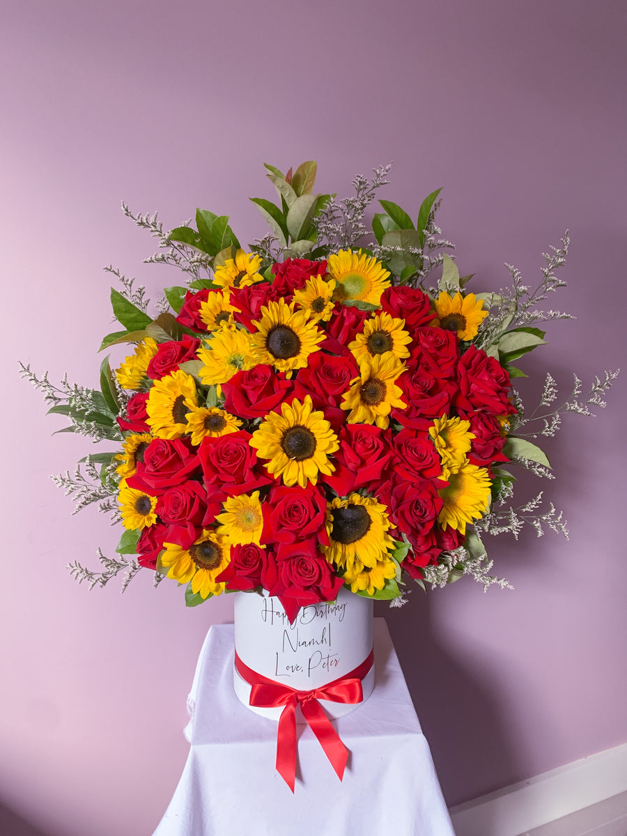 Ruby Sun Bloom Box – Reminiscent Blooms